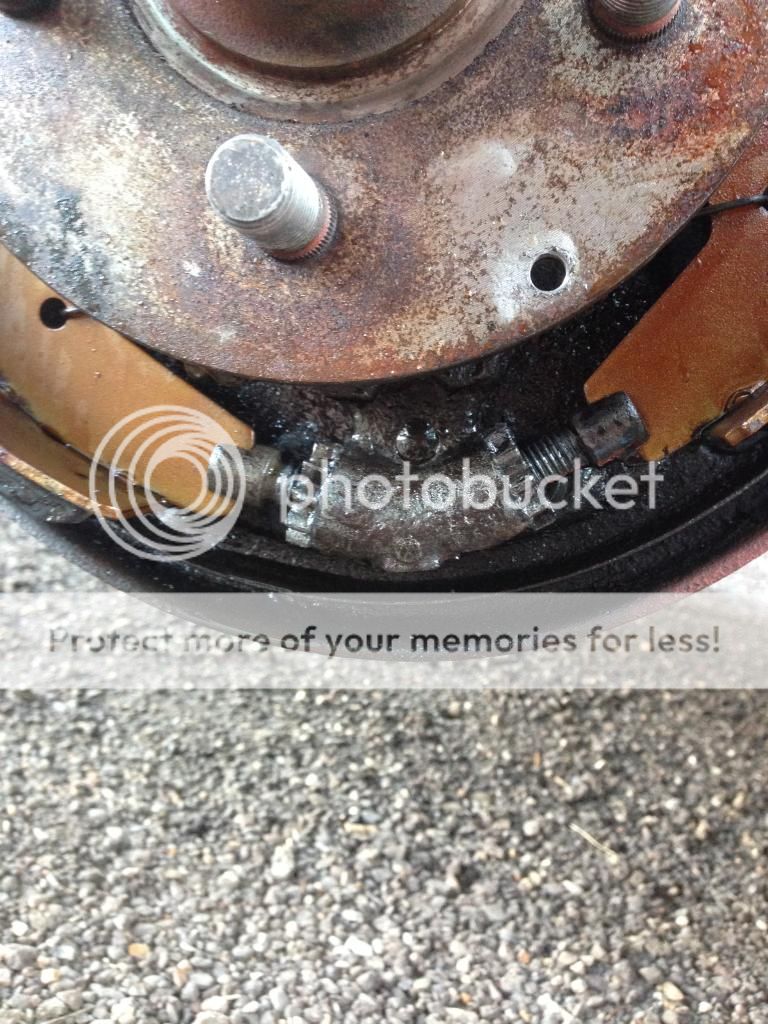 TheSamba.com :: Bay Window Bus - View topic - Why did my new brake job ...