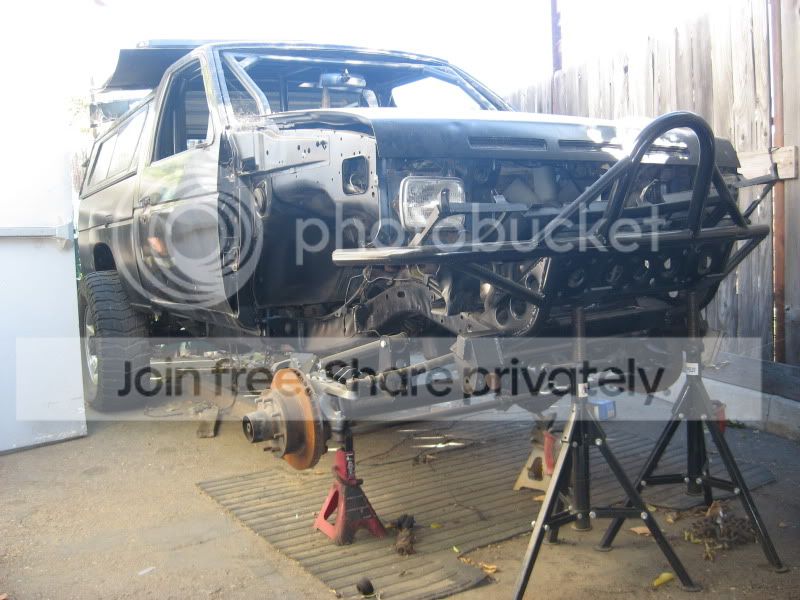 87 Nissan hardbody project, cage, D44/D60 SAS | Pirate 4x4