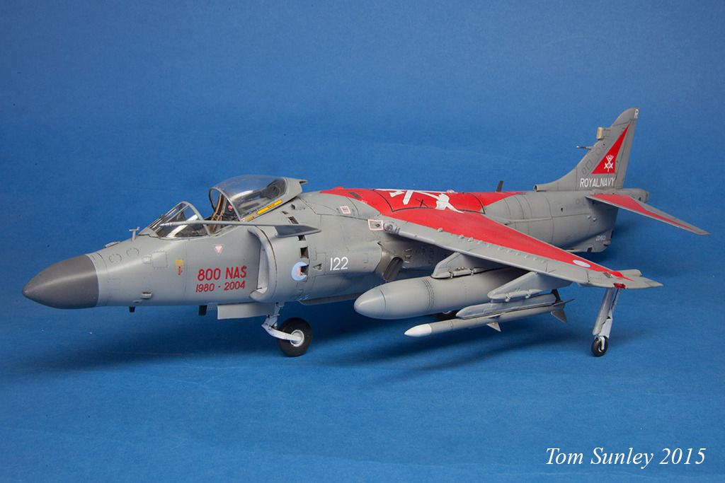 Kinetic Sea Harrier FA2 1/48 - UK Airshow Review Forums