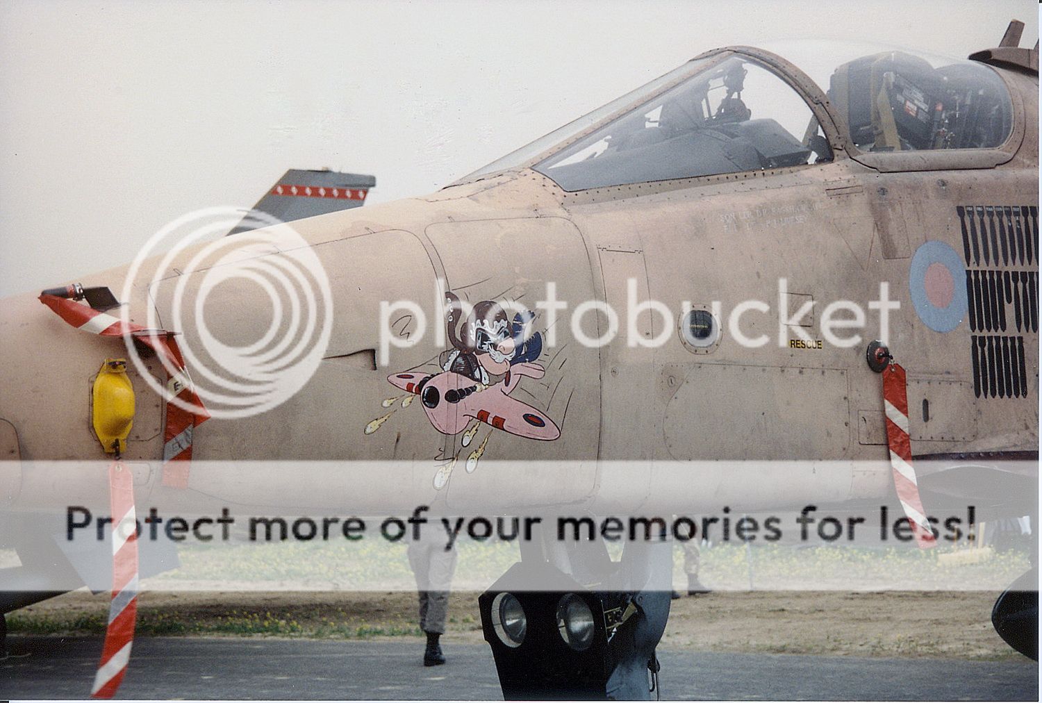 Gulf Jaguar 'Pink Spitfire' - Aviation Photography - Britmodeller.com