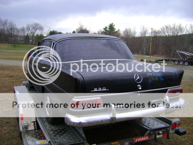 Looking at a '66 W110 - PeachParts Mercedes-Benz Forum