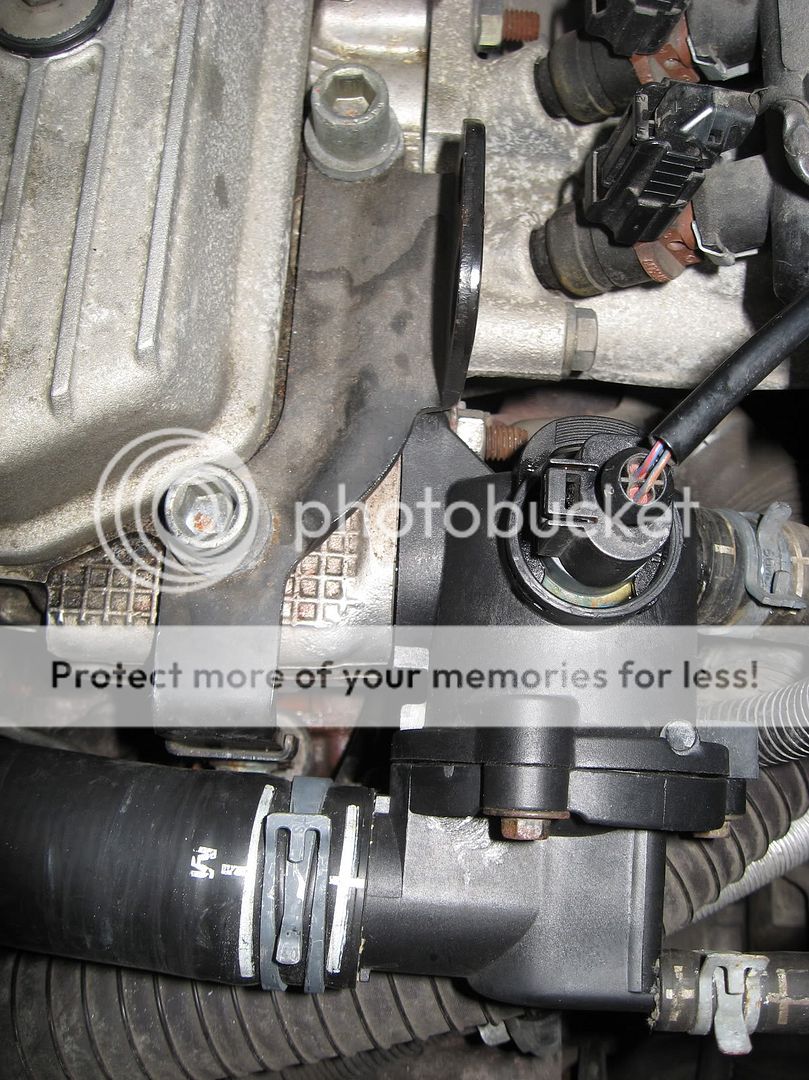 1.4mpi changing thermostat and flushing coolant system - Skoda Fabia ...